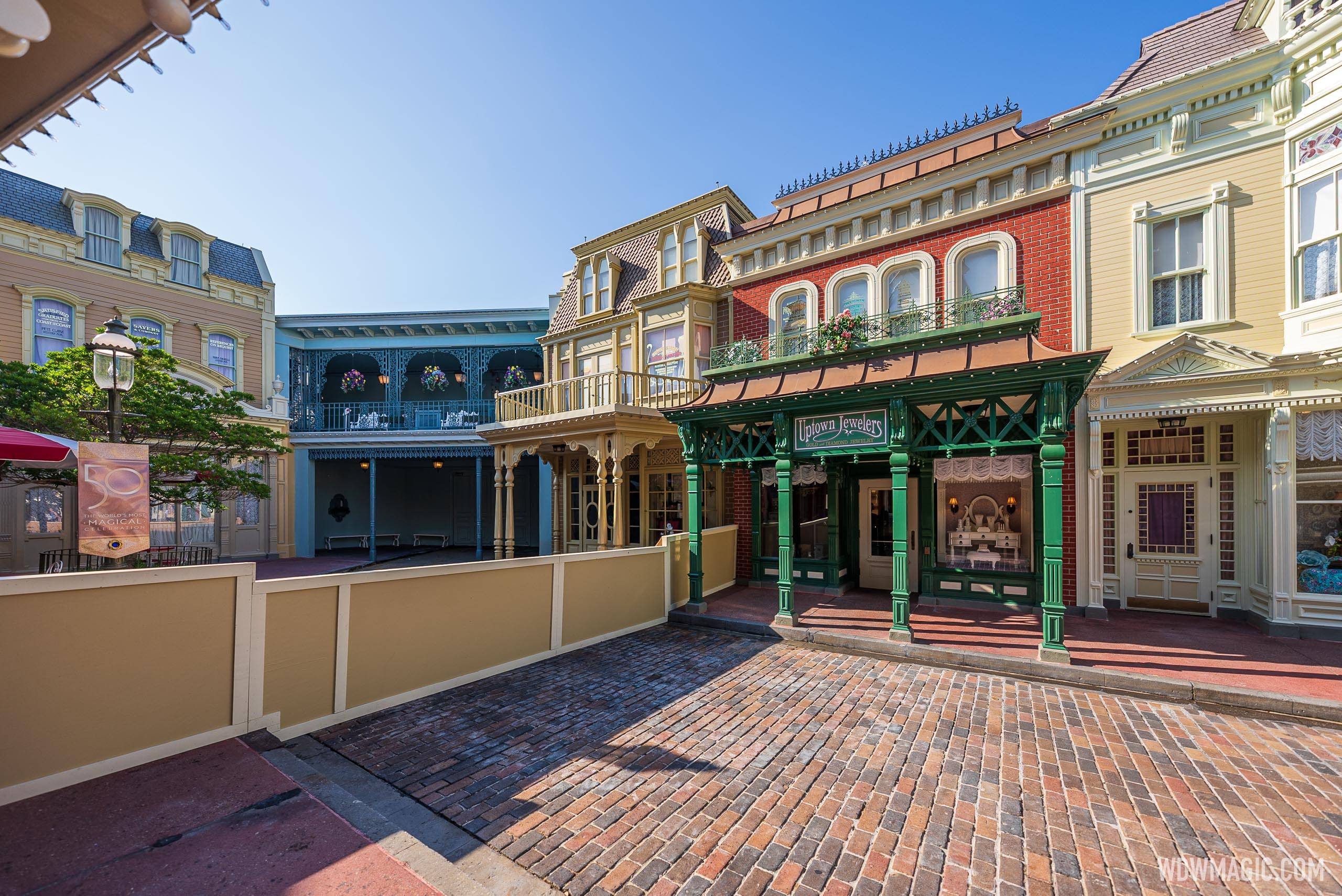 Magic Kingdom Main Street Buildings ENCHANTING DECORATIONS ON MAIN